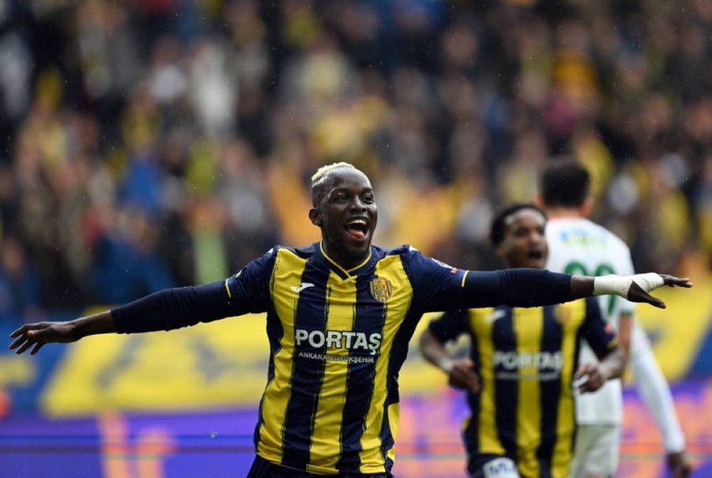 European clubs in the battle for Alieu Fadera's signature - The Alkamba ...